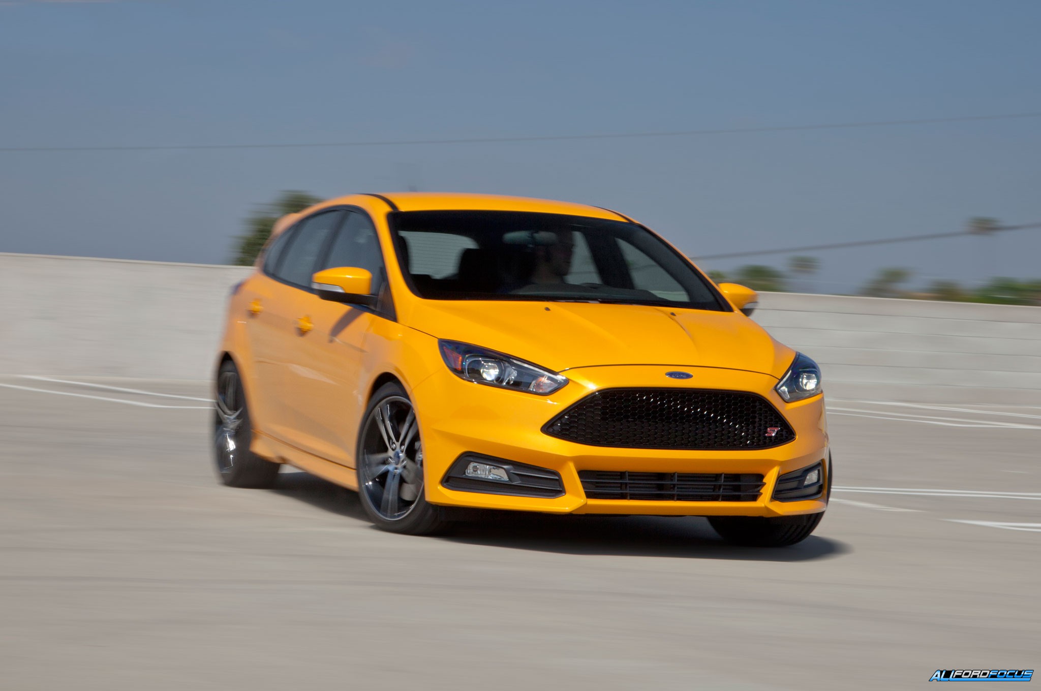 2015-Ford-Focus-ST-front-end-in-motion.jpg | Ford Edge Forum