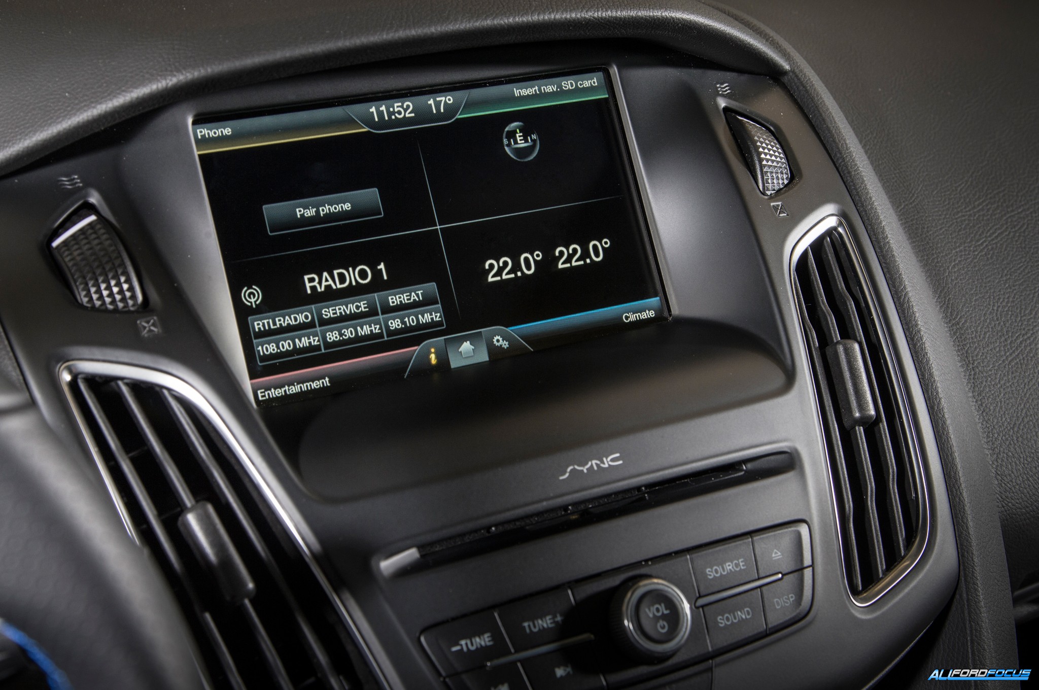 2016-Ford-Focus-RS-center-stack.jpg | Ford Edge Forum